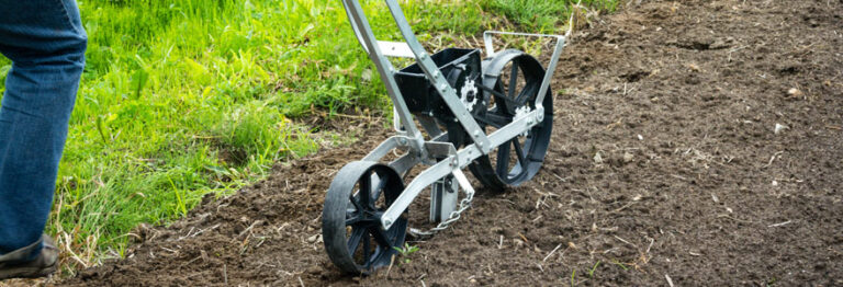 Guide rapide pour choisir le meilleur semoir de jardin